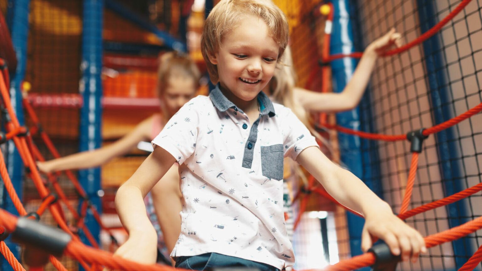 How to use playgrounds to develop children’s social skills？